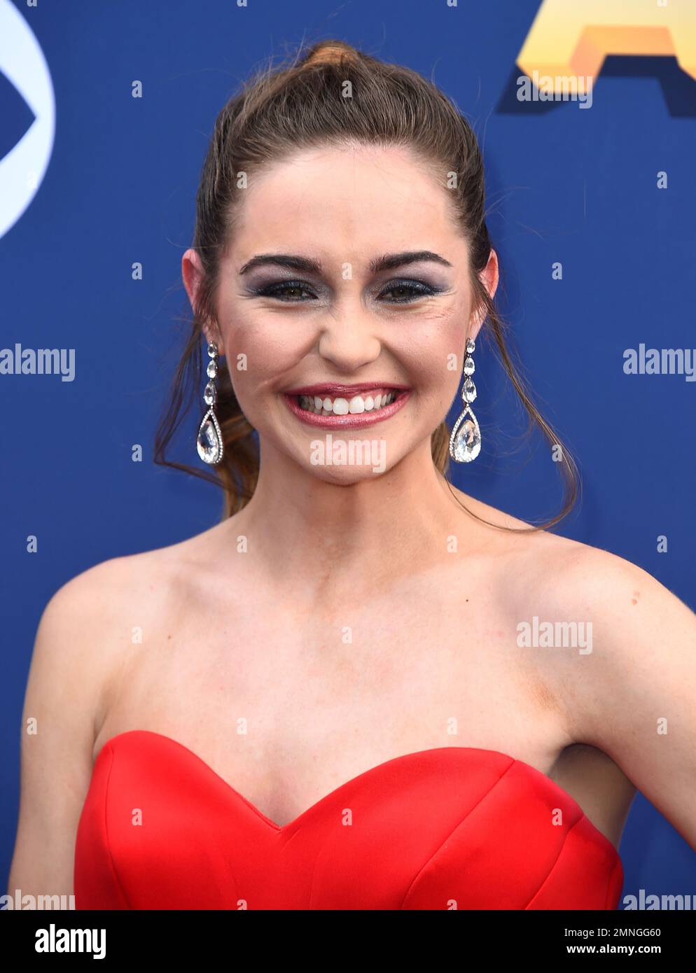 Kaylin Roberson arrives at the 53rd annual Academy of Country Music ...