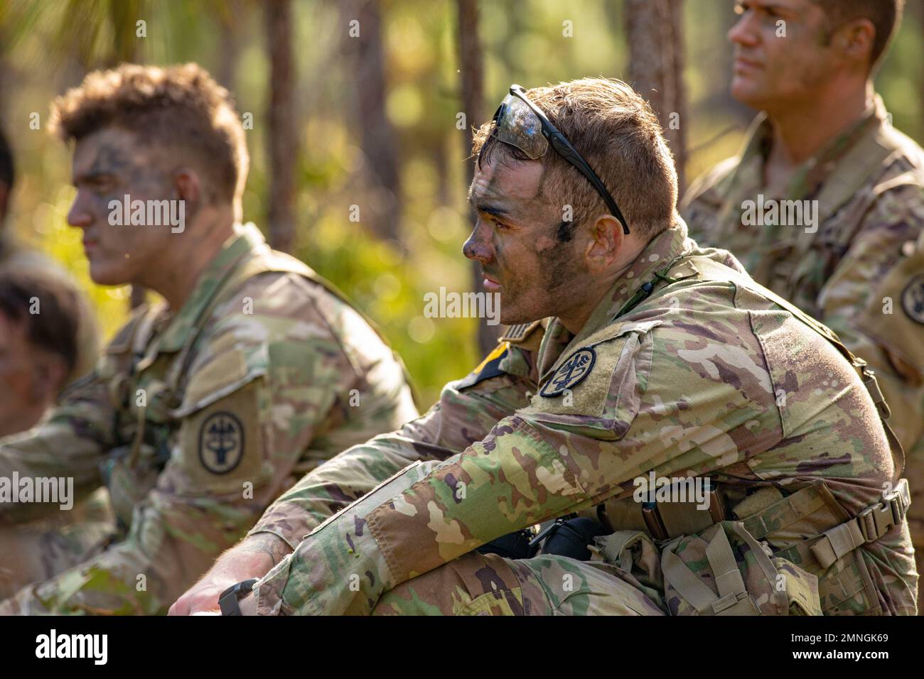 U.S. Soldiers competing in the Army Best Squad Competition receive ...