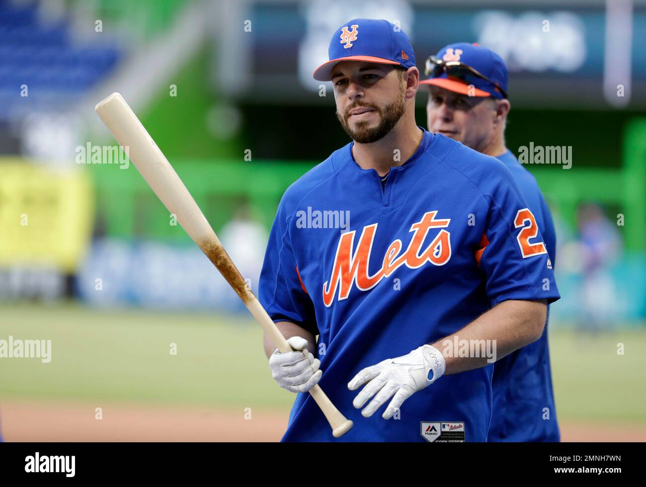 New York Mets catcher Kevin Plawecki waits to hit during batting ...