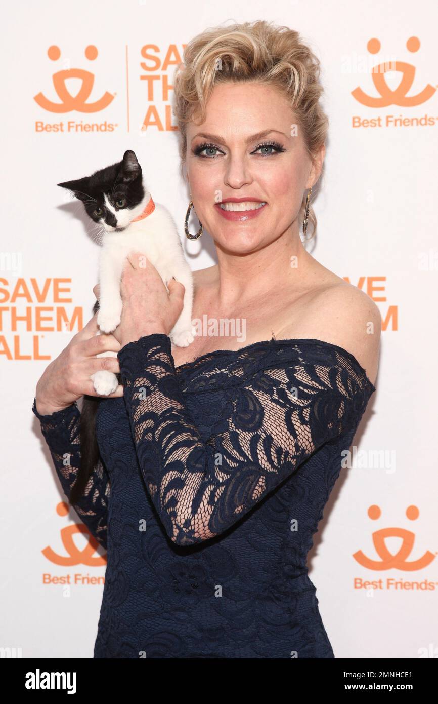 Elaine Hendrix attends the Best Friends Animal Society gala at ...