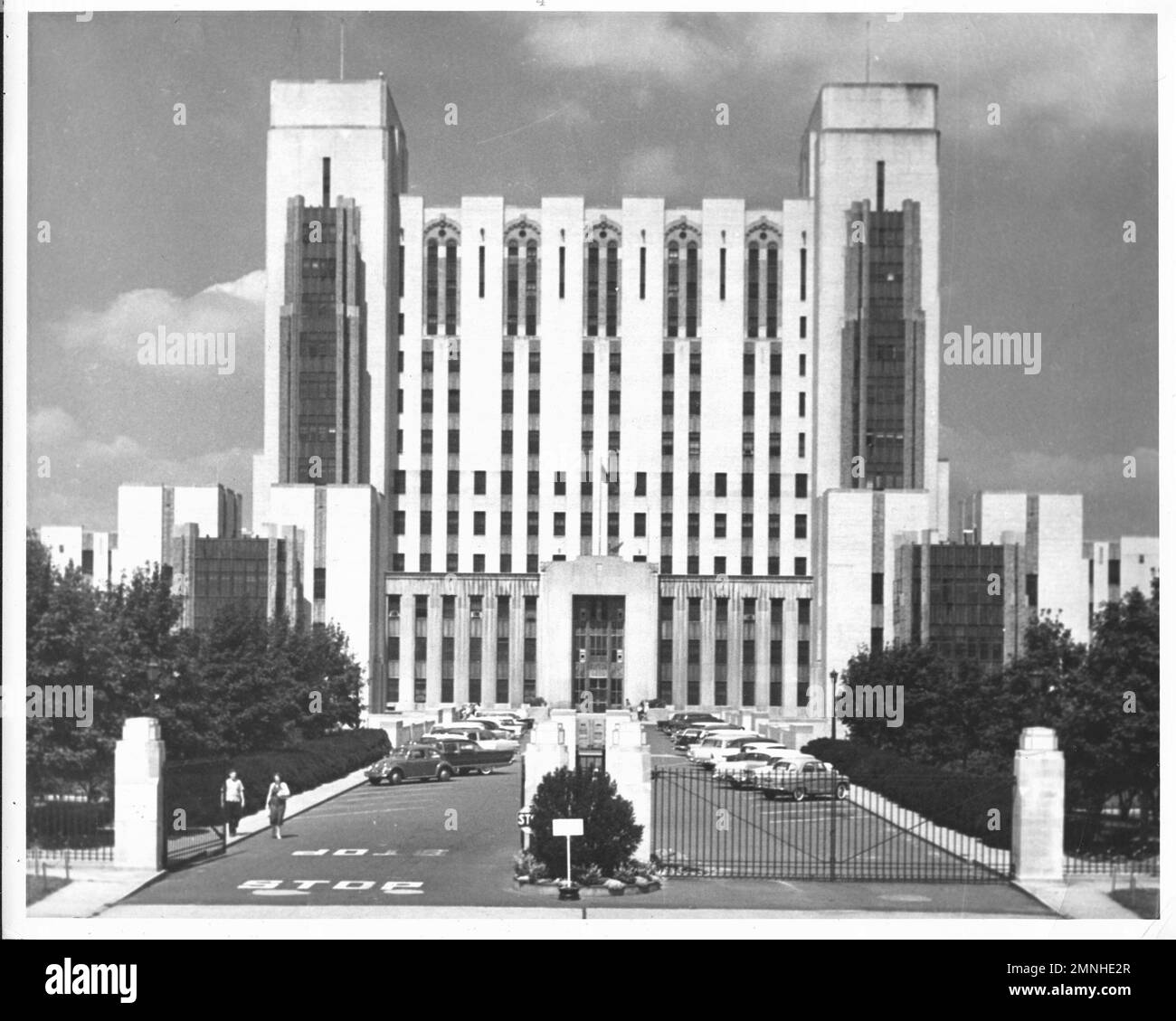 Naval hospital philadelphia hi-res stock photography and images - Alamy