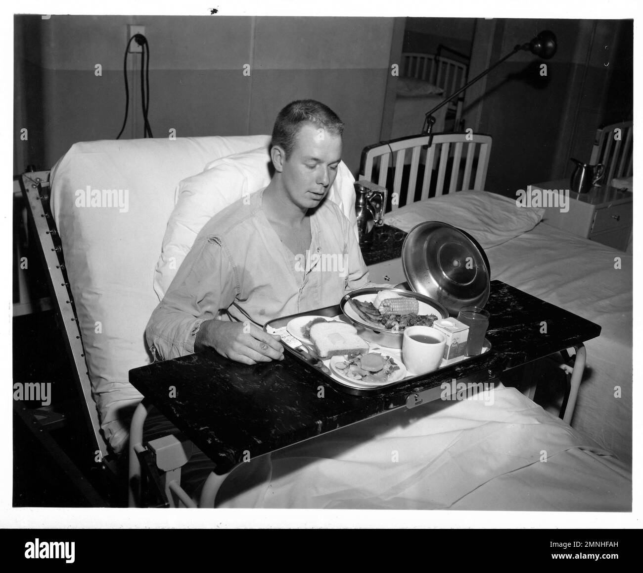 Naval Hospital Portsmouth, New Hampshire. Banquet ring tray service ... Naval Hospital Portsmouth, New Hampshire. Banquet ring tray service ...