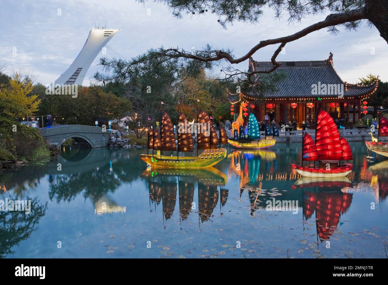 Illuminated Chinese Junks lanterns and Friendship Hall pavilion at ... Illuminated Chinese Junks lanterns and Friendship Hall pavilion at ...