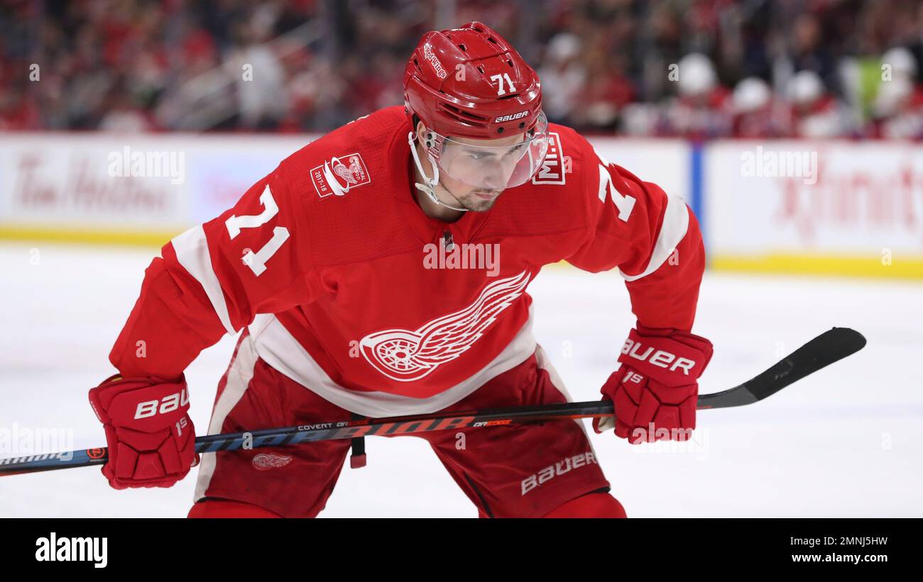 Detroit Red Wings center Dylan Larkin waits on the face off during the ...