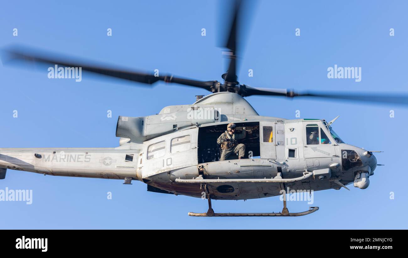 221003-M-VR919-1048 (October 3, 2022) A UH-1Y Venom AH-1Z Viper ...