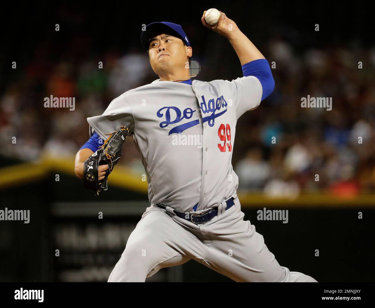 Los Angeles Dodgers starting pitcher Hyun-Jin Ryu throws against the ...