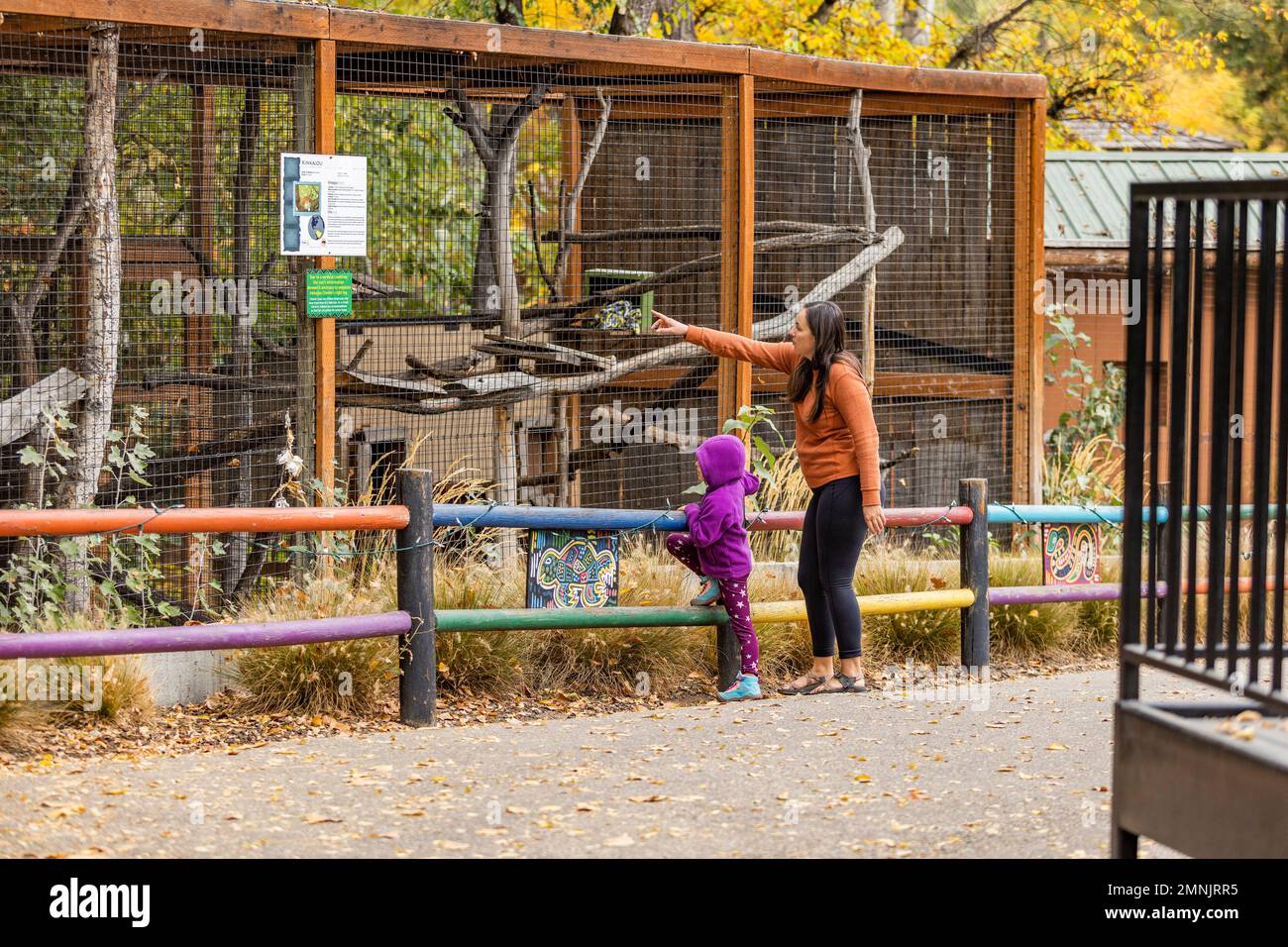 Mother and daughter (6-7) visiting Boise Zoo Stock Photo - Alamy