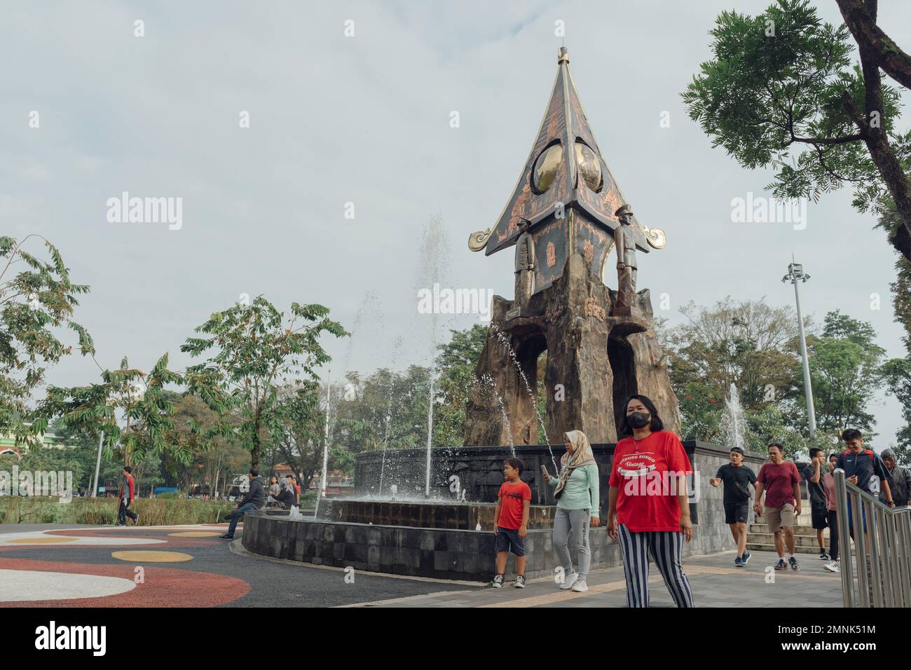 Salatiga, Indonesia - Circa 2023: Residents exercise morning jogging ...