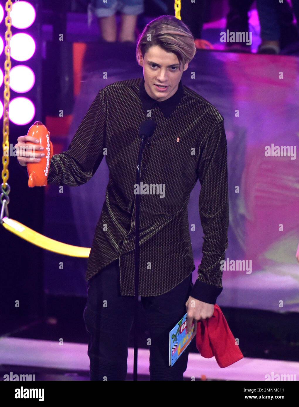 Jace Norman accepts the award for favorite TV actor for "Henry Danger ...
