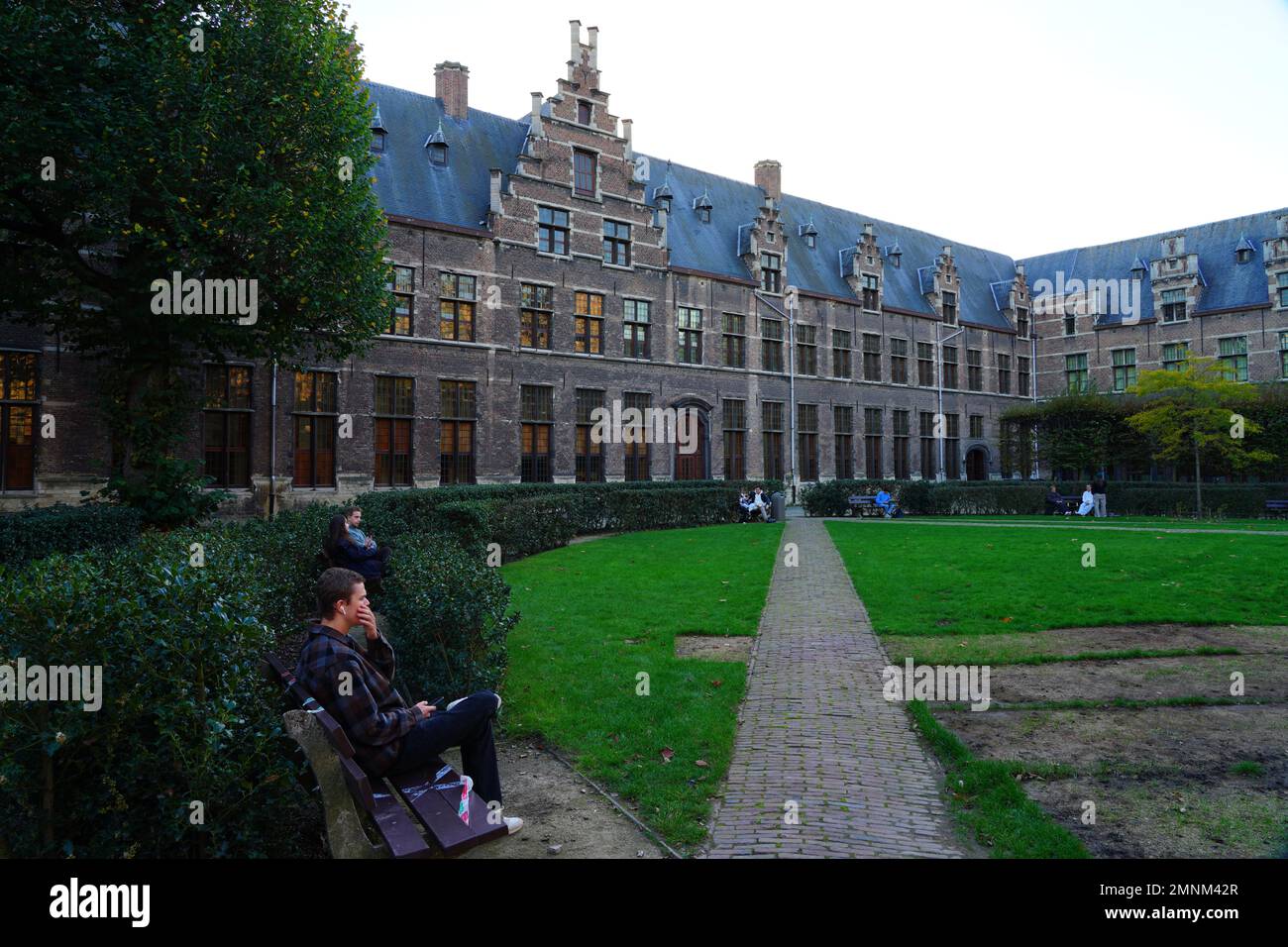 Uantwerp hi-res stock photography and images - Alamy