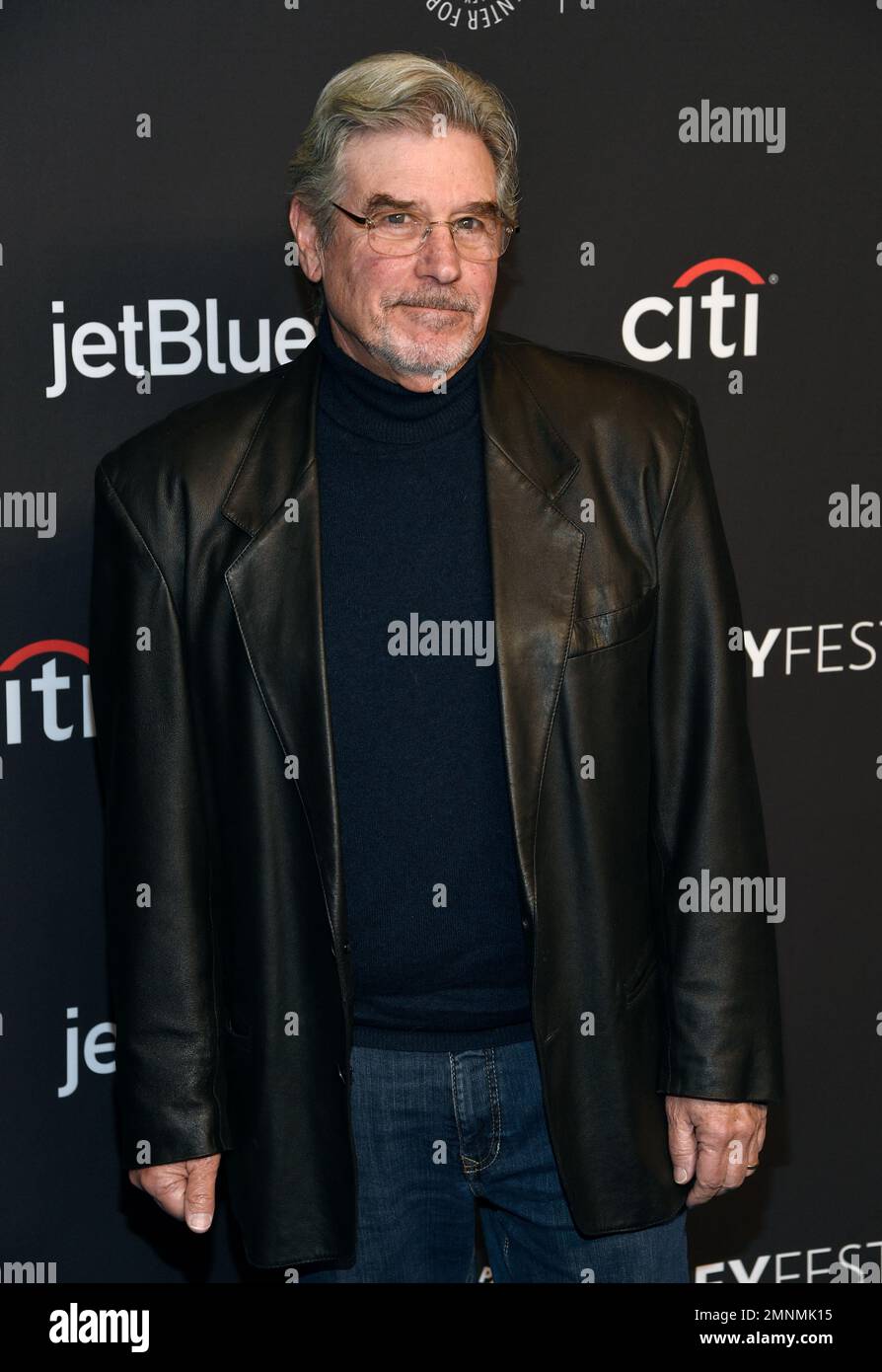 Robert Singer arrives at a screening of "Supernatural" during the 35th ...