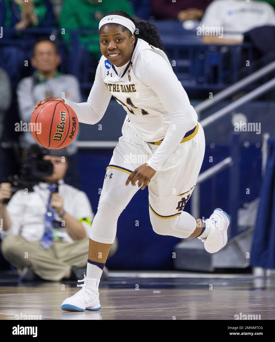 Notre Dame's Arike Ogunbowale drives downcourt during a second-round ...