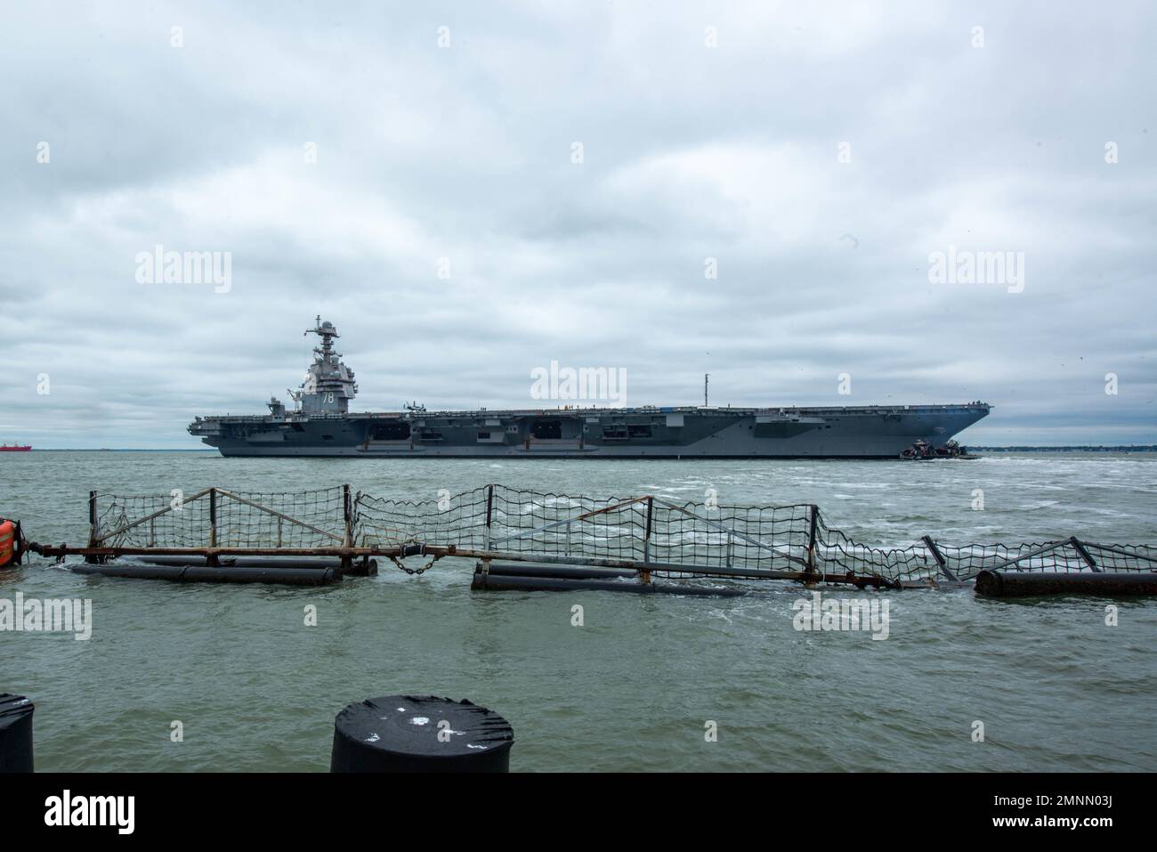 Aircraft carrier uss gerald r ford hi-res stock photography and images ...