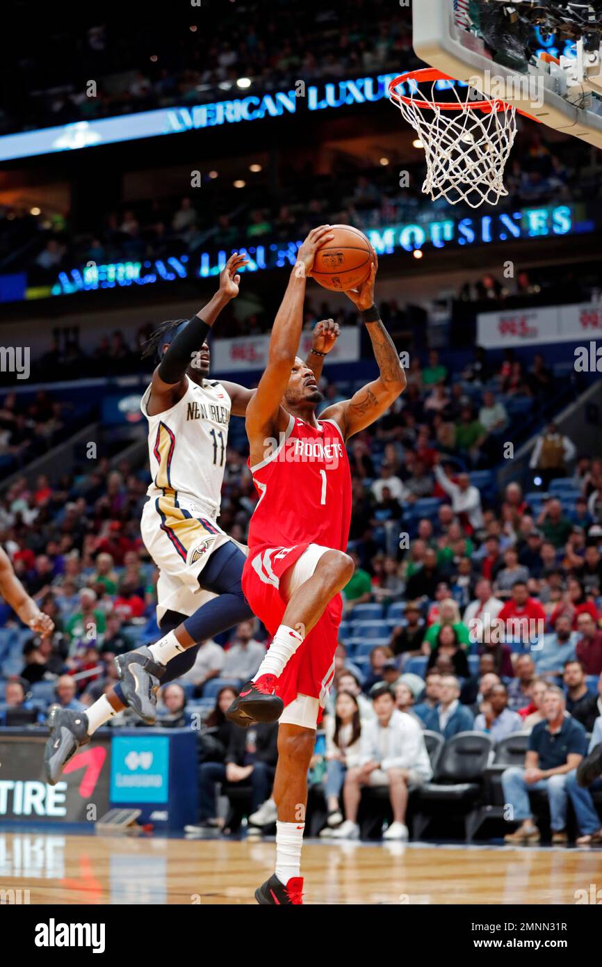Houston Rockets forward Trevor Ariza (1) goes to the basket against New ...