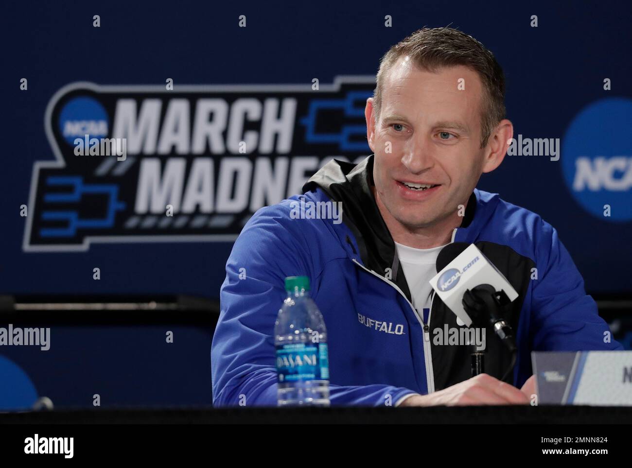 Buffalo head coach Nate Oats talks to reporters Friday, March 16, 2018 ...