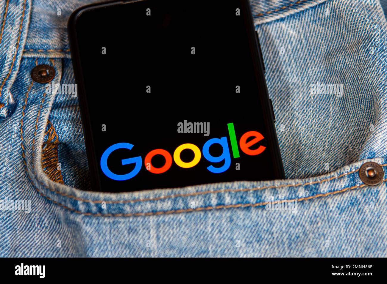 Il tech logo hi-res stock photography and images - Alamy