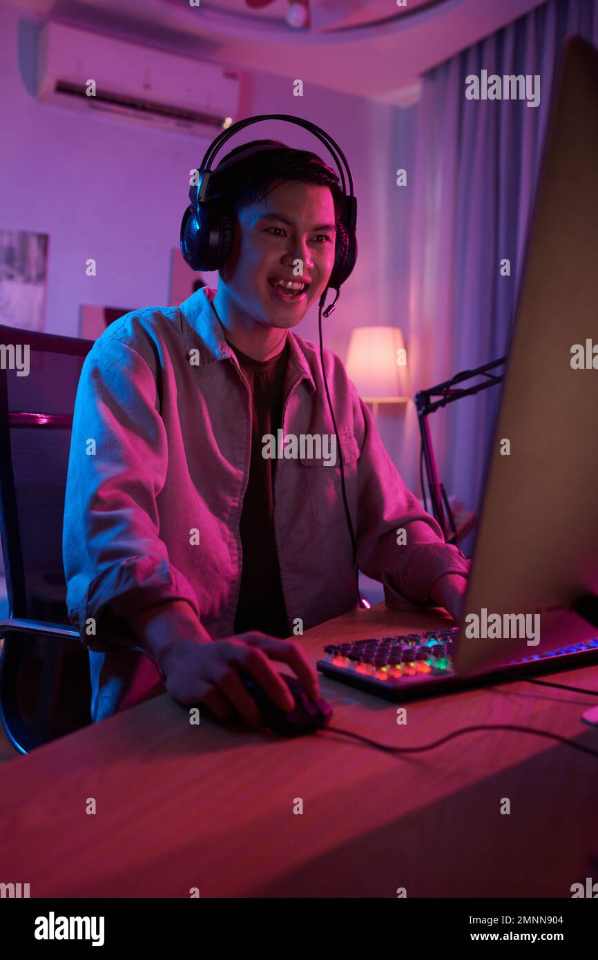 Zoomer boy hi-res stock photography and images - Alamy