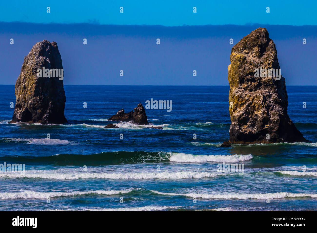 Weathered Rocks Canon Beach Oregon Stock Photo - Alamy