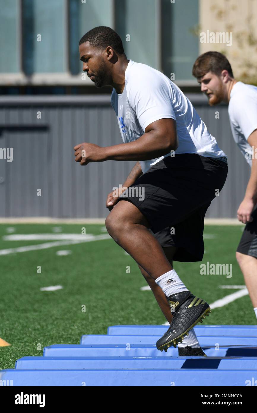 UCLA offensive lineman Kenneth Lacy participates in drills during UCLA ...