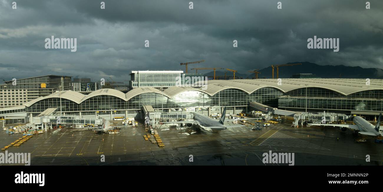 A view of the main terminal of HKIA, Hong Kong Stock Photo - Alamy