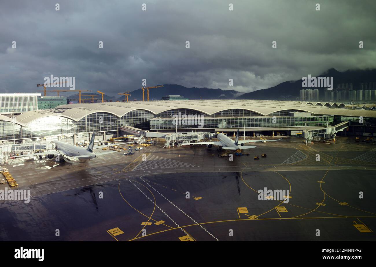 A view of the main terminal of HKIA, Hong Kong Stock Photo - Alamy