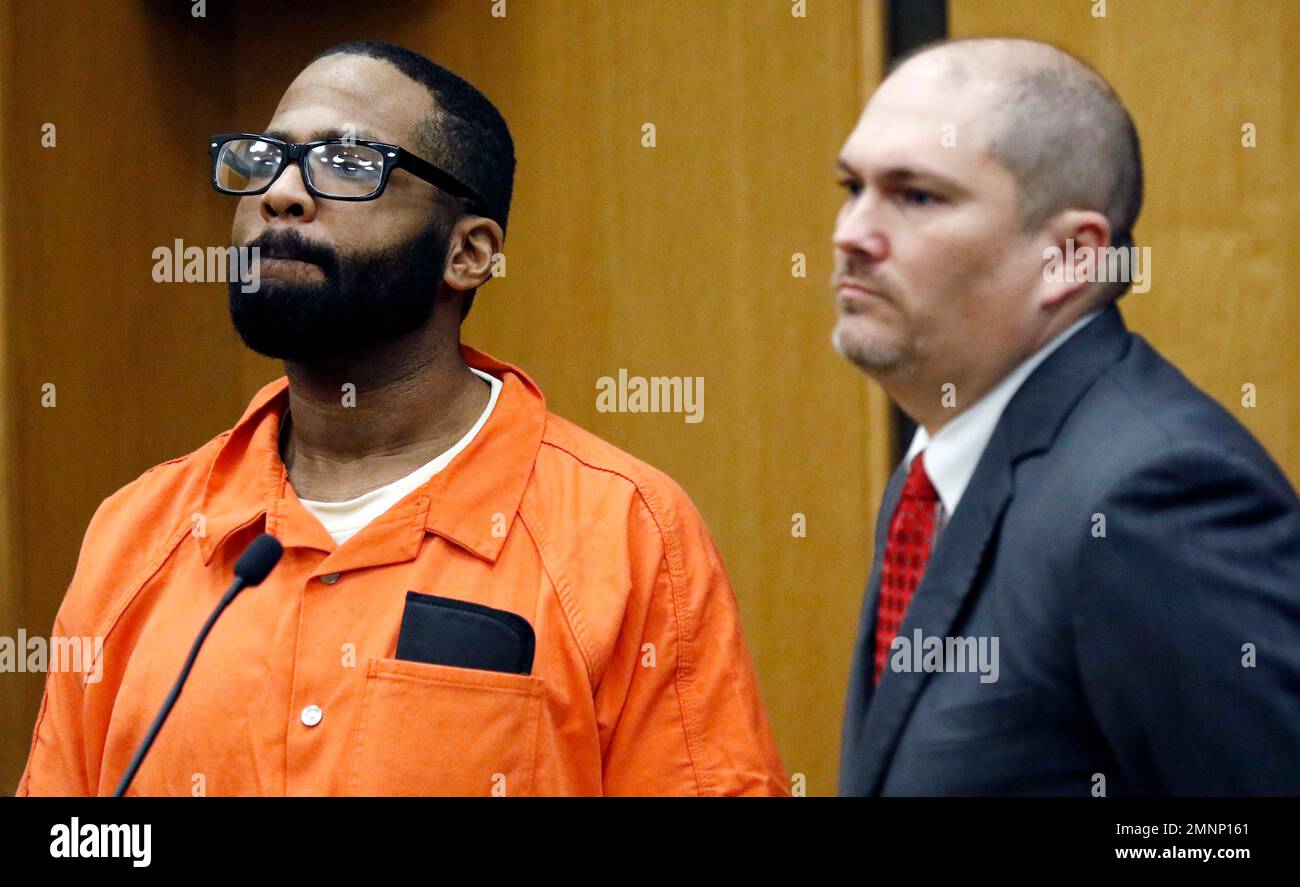 Willie Cory Godbolt, left, stands next to his attorney, Jason Tate, as ...