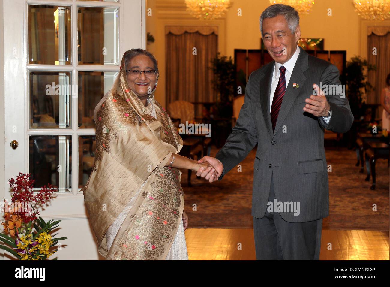 Bangladesh Prime Minister Sheikh Hasina, left, meets with Singapore's ...