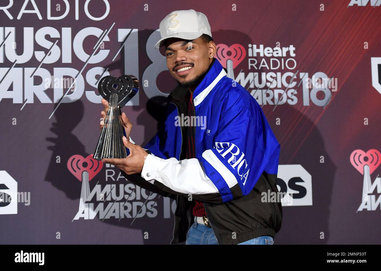Chance the Rapper poses in the press room with the Innovator of the ...