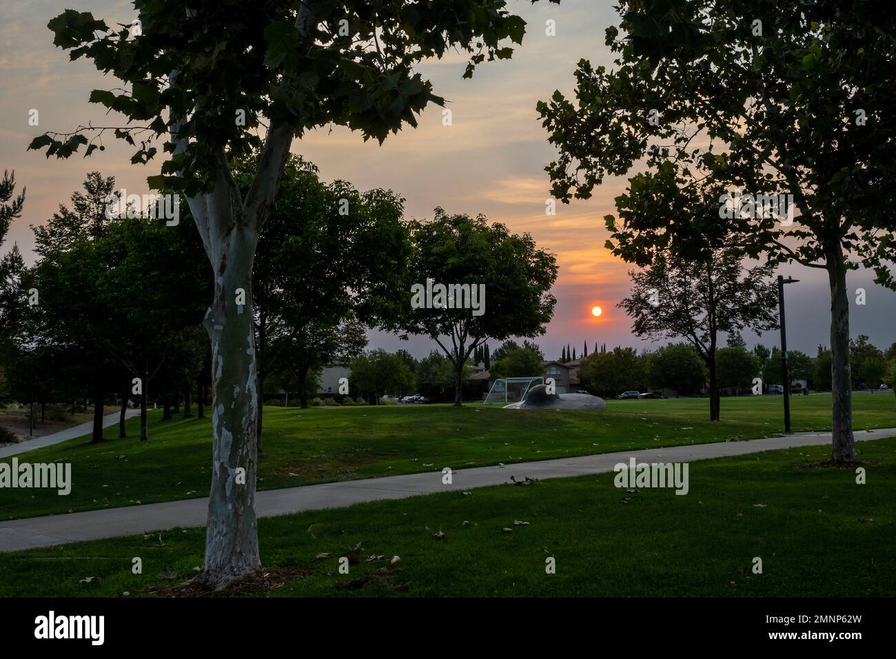 Davis, CA, USA, September 10, 2022. Sunset at the Arroyo Park wtih ...