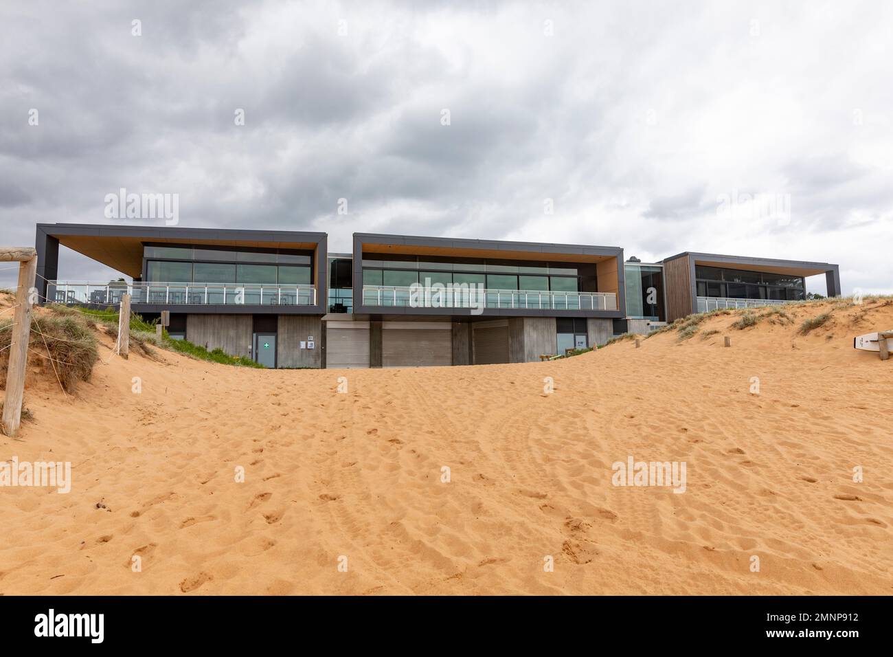 Surf Life saving club, Mona Vale surf club building viewed from the ...