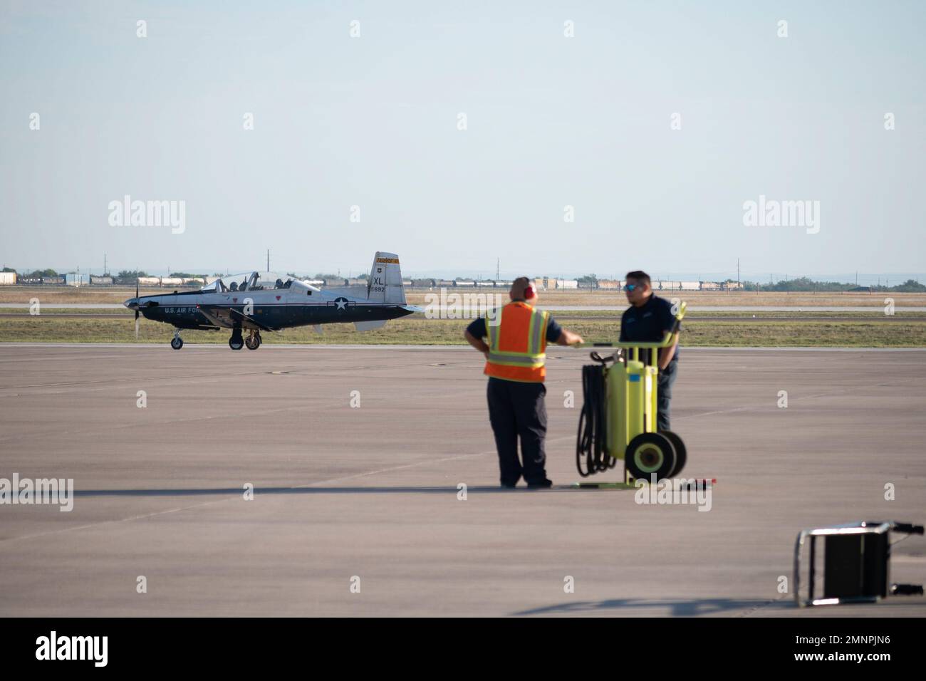 A T-6A Texan II taxis to the runway at Laughlin Air Force Base, Texas ...