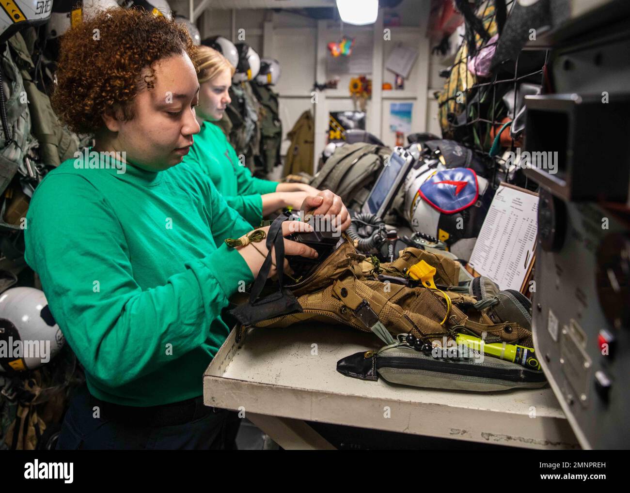 221005-N-IX644-1092 ADRIATIC SEA (Oct. 5, 2022) Aircrew Survival ...