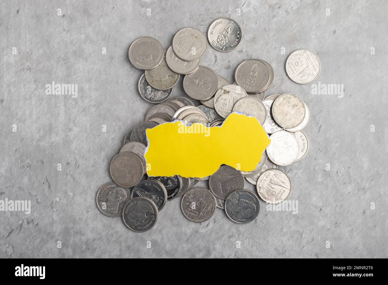 Coins paper cutout hi-res stock photography and images - Alamy