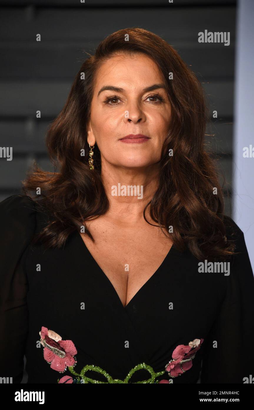 Annabella Sciorra arrives at the Vanity Fair Oscar Party on Sunday, March 4, 2018, in Beverly ...