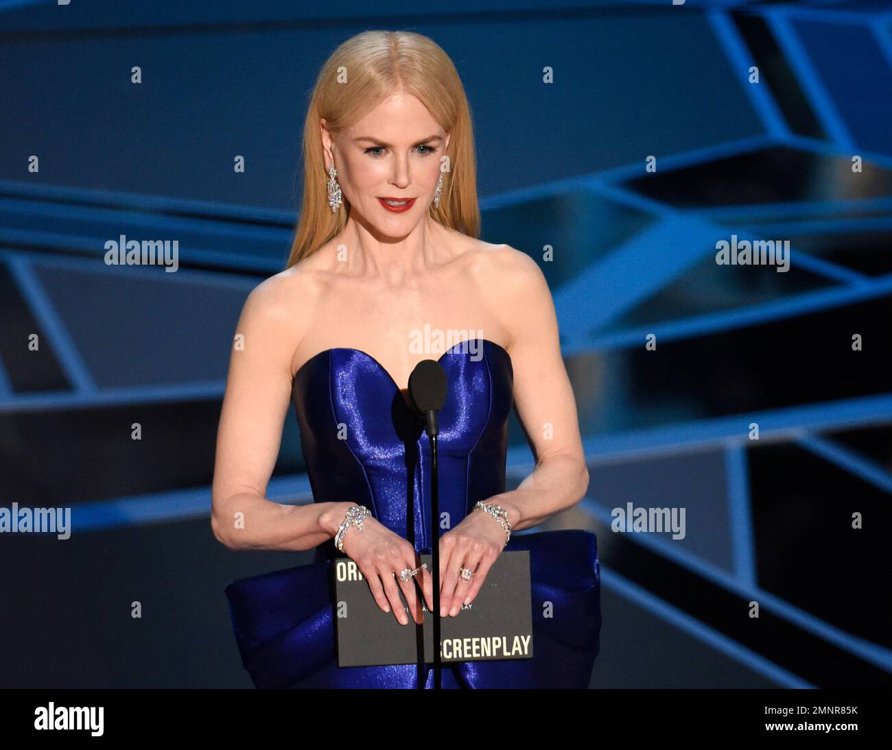 Nicole Kidman presents the award for best original screenplay at the ...