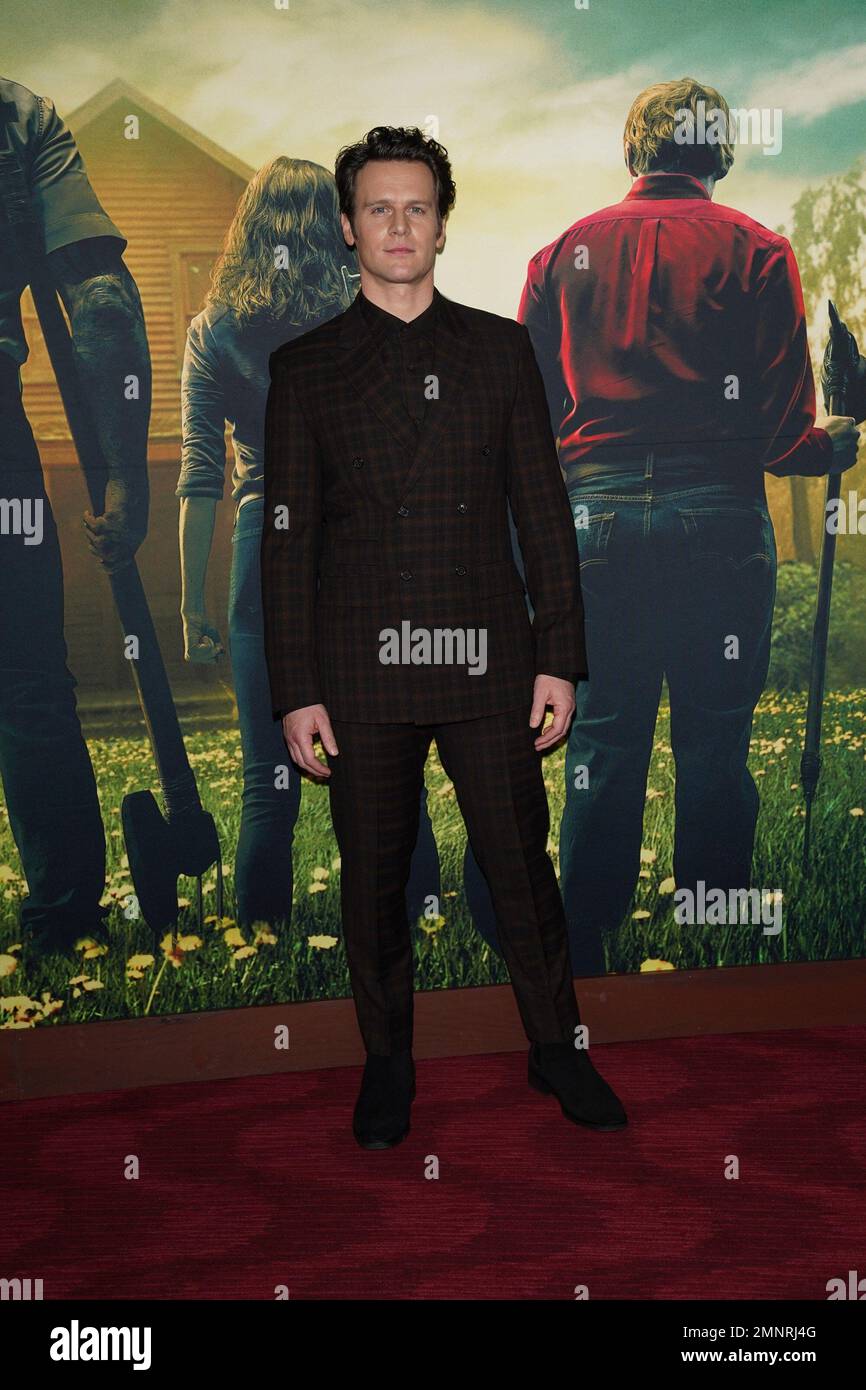 New York, NY, USA. 30th Jan, 2023. Jonathan Groff at arrivals for KNOCK ...
