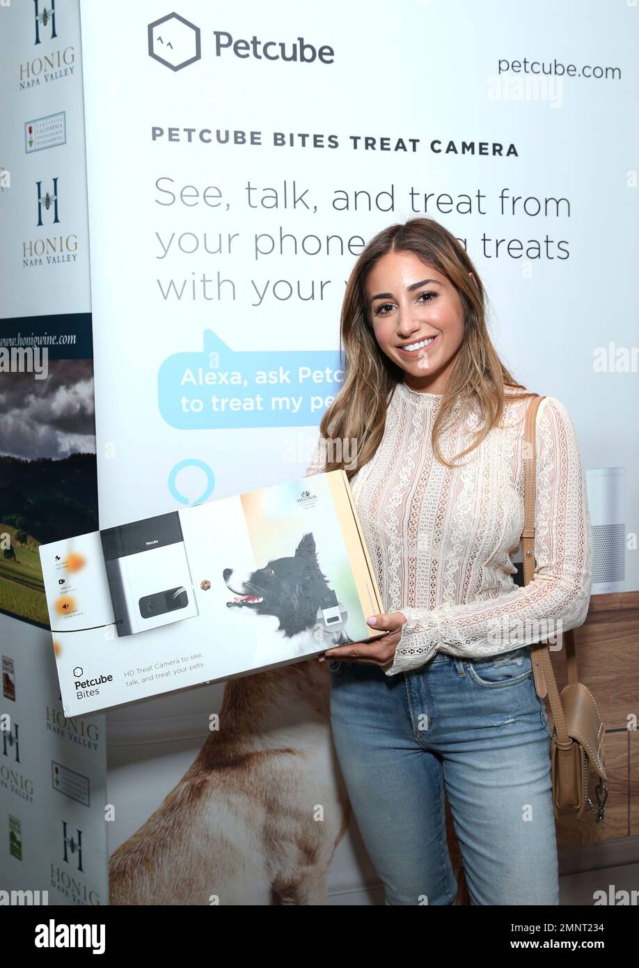 Sam Ozkural attends Day 2 of the Kari Feinstein Style Lounge at the ...