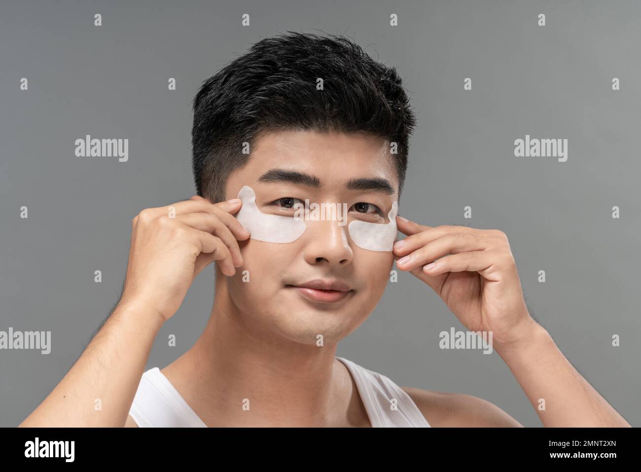 Mens beauty products hi-res stock photography and images - Alamy