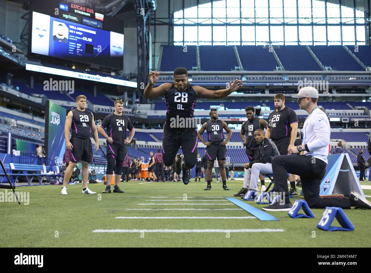 Western Michigan offensive lineman Chukwuma Okorafor participates in ...