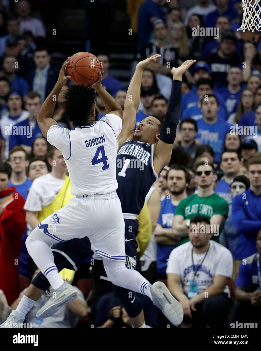 Seton Hall guard Eron Gordon (4) goes up for a shot against Villanova ...