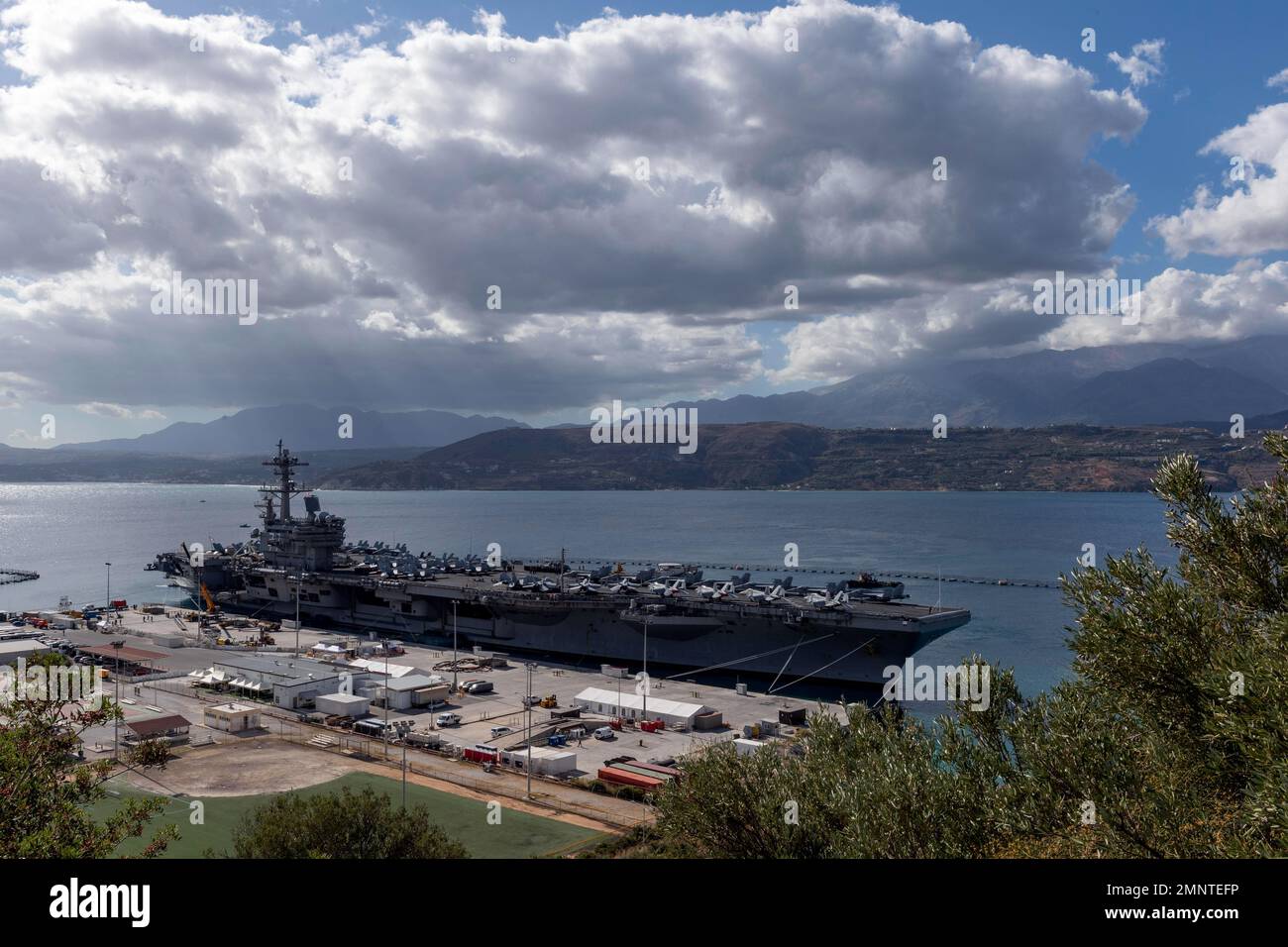NAVAL SUPPORT ACTIVITY SOUDA BAY, Greece (Oct. 06, 2022) The Nimitz ...