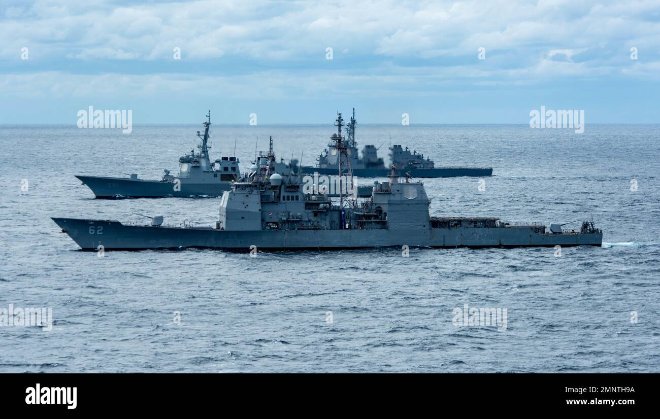 221006-N-DW158-1123 SEA OF JAPAN (Oct 6, 2022) Ships from the U.S ...