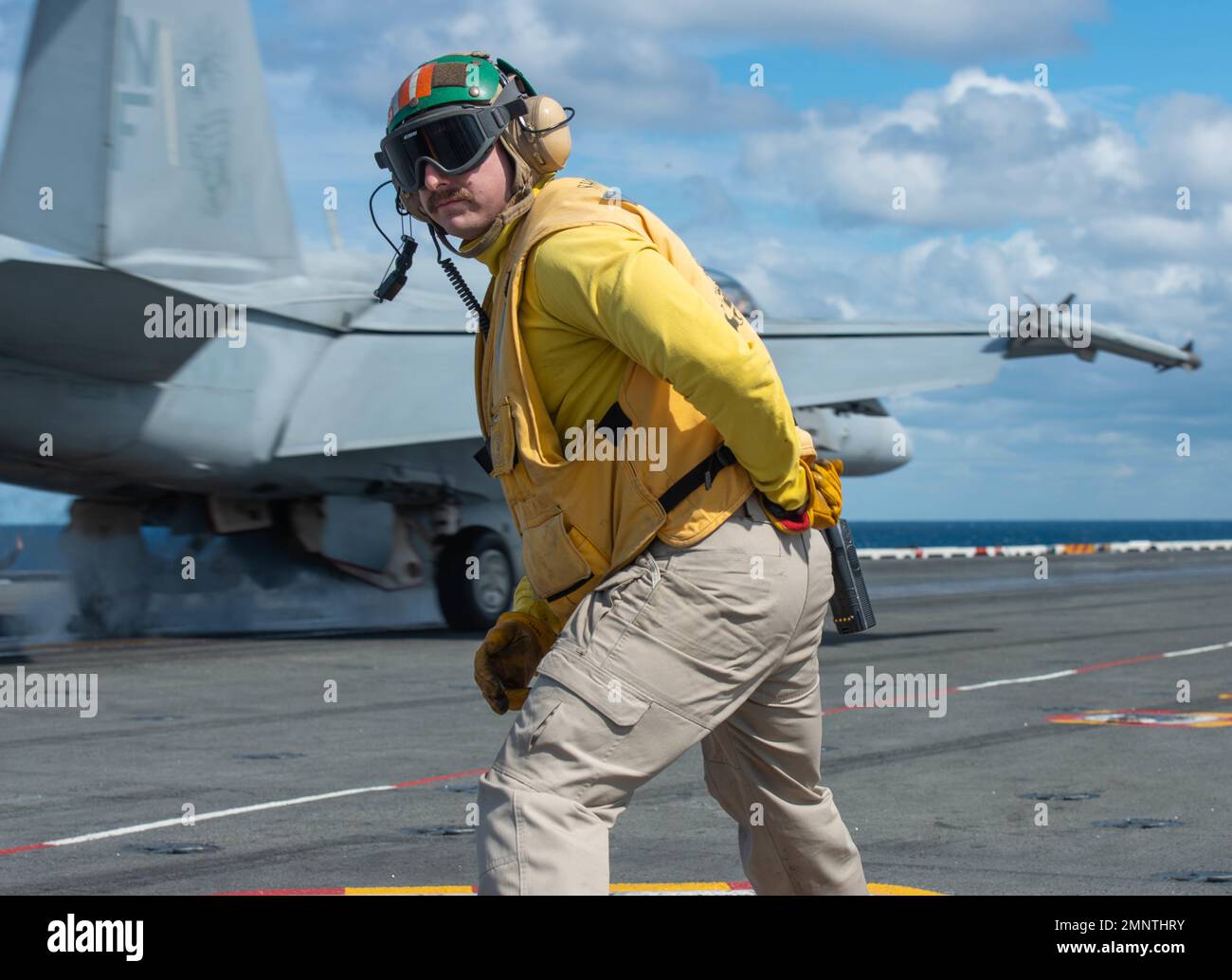 221006-N-LI114-1066 SEA OF JAPAN (Oct. 6, 2022) Lt. Lyle Tomaszewski ...