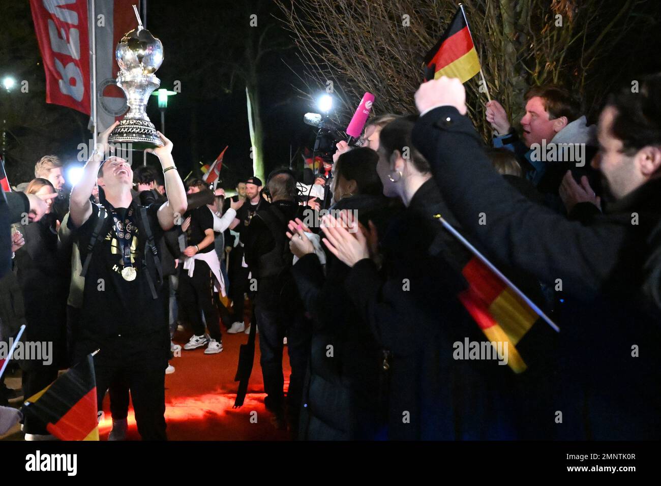 Cologne, Germany. 31st Jan, 2023. Field hockey, men: Arrival of the ...