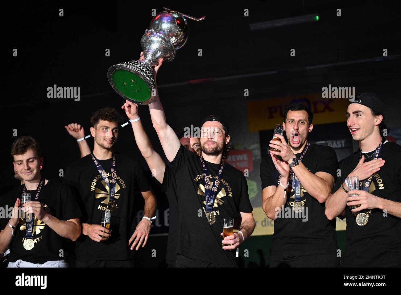 Cologne, Germany. 31st Jan, 2023. Field hockey, men: Arrival of the ...