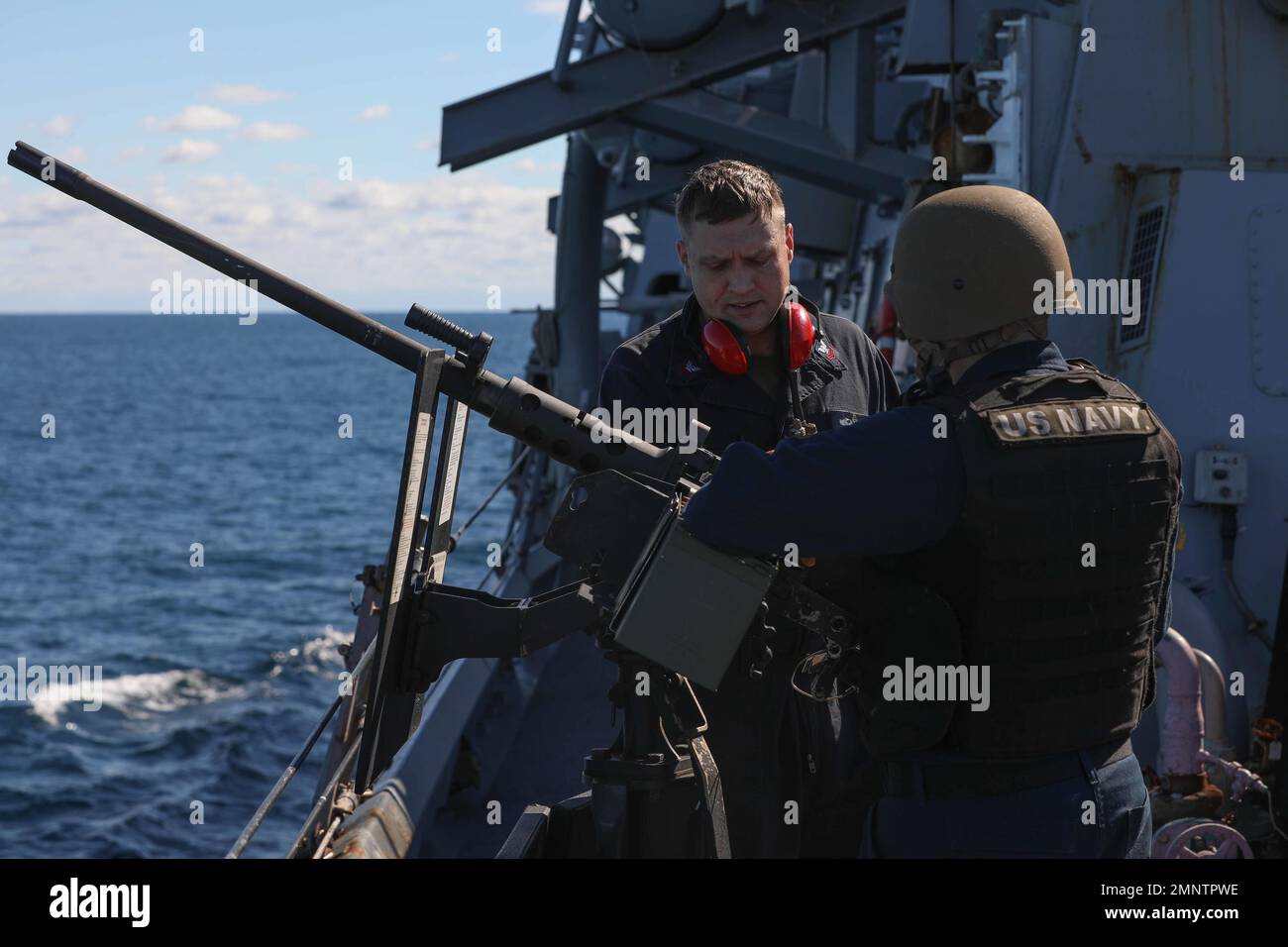 221006-N-AL206-1002 ATLANTIC OCEAN (Oct. 5, 2022) Sailors aboard the ...