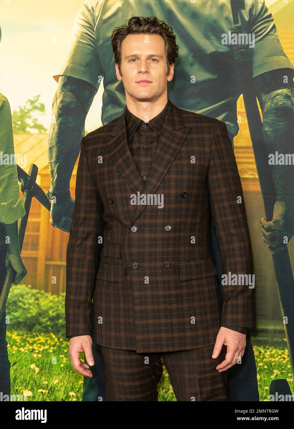 Jonathan Groff attends world premiere of Knock at the Cabin at Jazz at ...