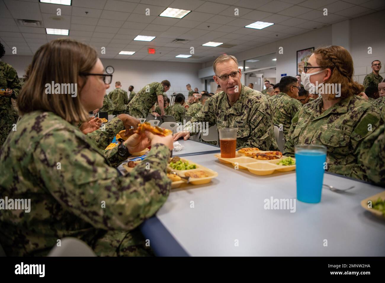 GREAT LAKES, Ill. (Oct. 06, 2022) Vice Adm. Yancy B. Lindsey, commander ...