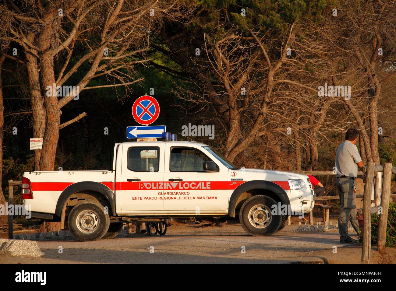 Italian rangers car hi-res stock photography and images - Alamy