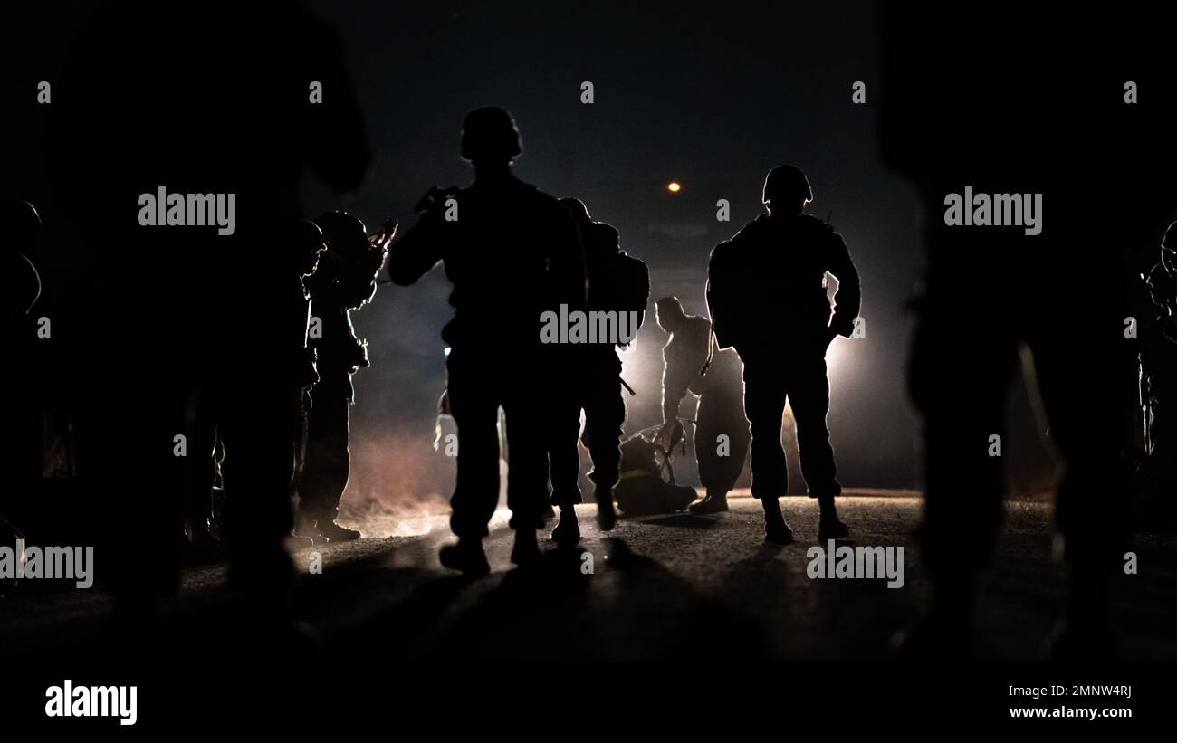U.S. Marines with Charlie company, 9th Communication Battalion, I ...